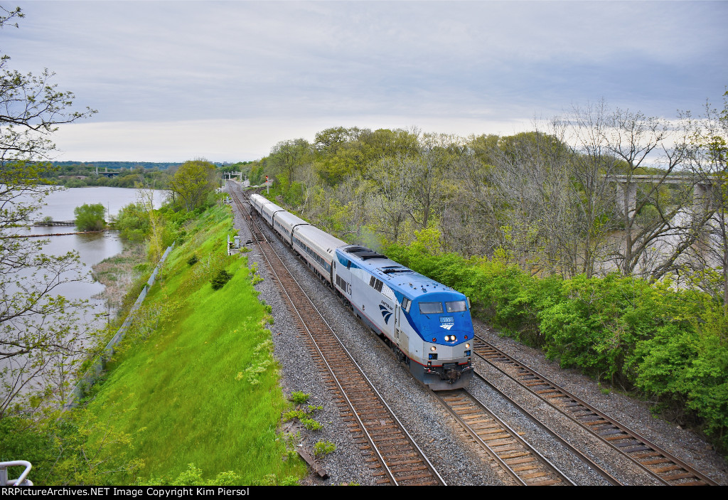 AMTK 105 Train #63 - Empire Service